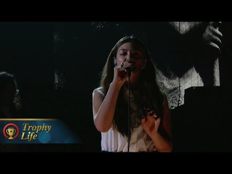 Lorde outraged after finding Photoshopped snap of herself and tweets ...