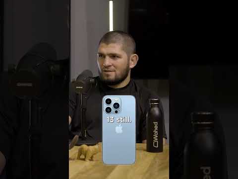 What phone does Khabib Nurmagomedov use?