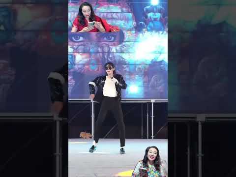 Chinese Michael Jackson: Global No 1 imitation Mr Cai! Dances on China street stage!