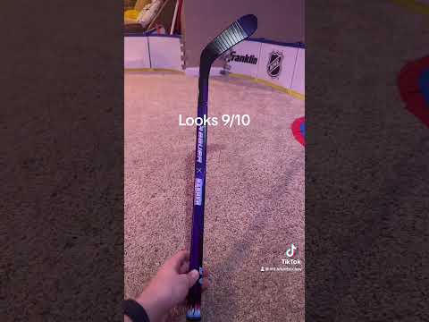 Rating the Bauer X Nasher Mystery Mini Stick #hockey #basement #nhl #kneehockey #snipes #bardown