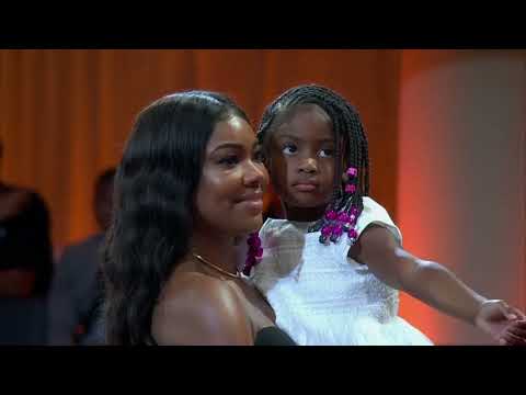 "We're in the Hall of Fame, dawg" Dwyane Wade pays emotional tribute to dad in speech