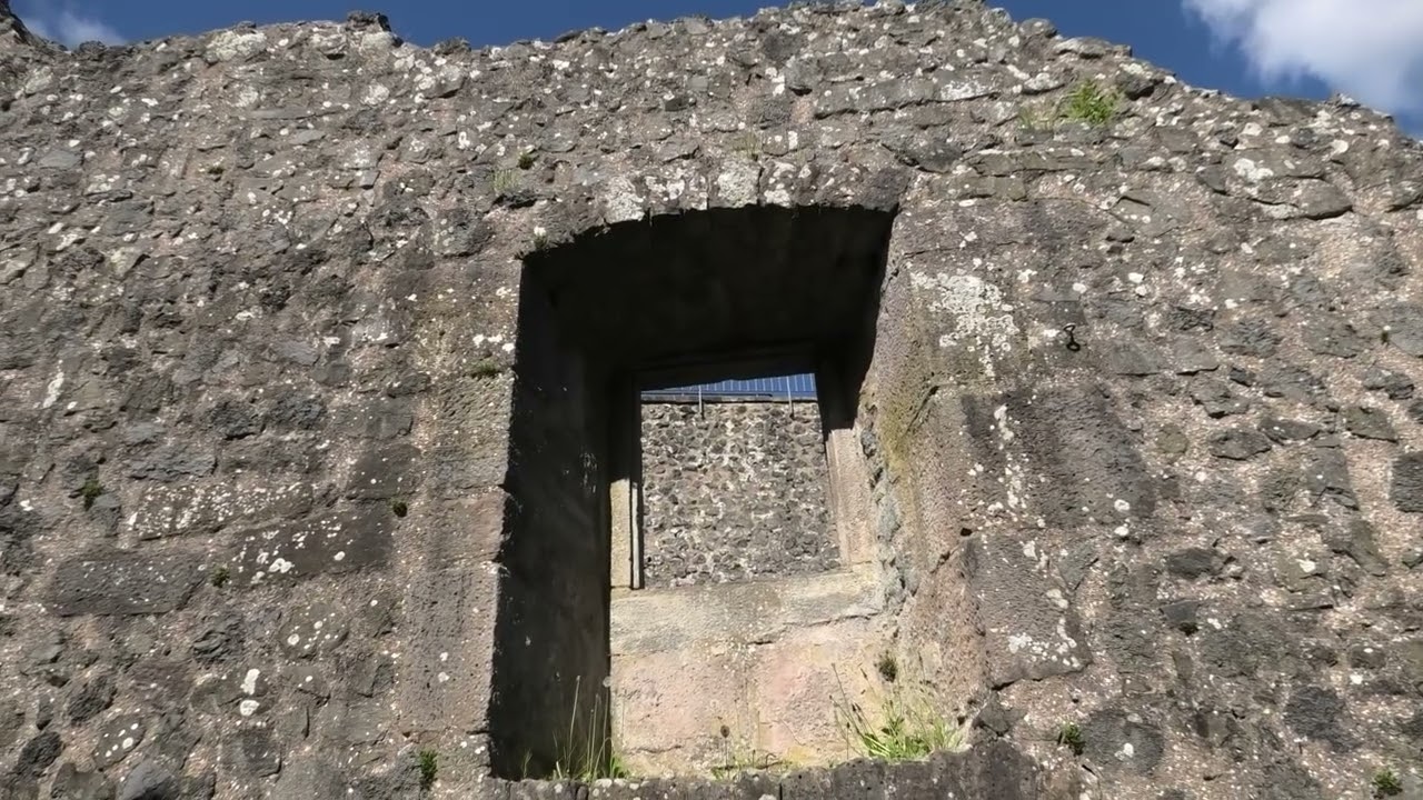 Burg Hauneck in Hessen - 2025