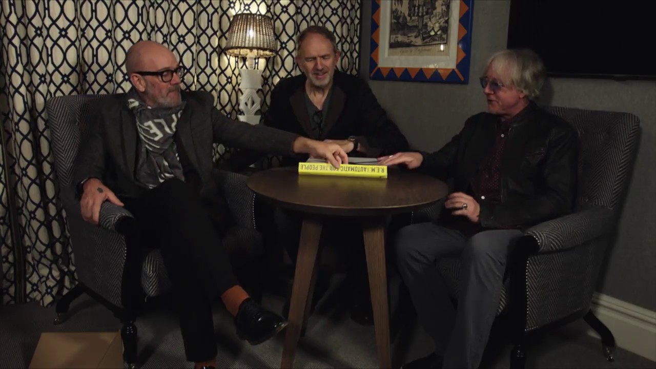 R.E.M. - Unboxing Automatic25 with Michael Stipe, Mike Mills & Anton Corbijn