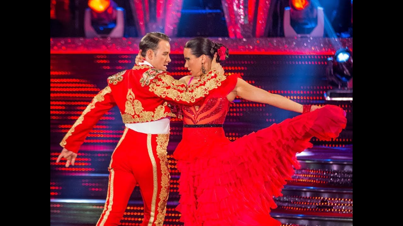 Susanna Reid & Kevin dance the Paso Doble to 'Los Toreadors' - Strictly Come Dancing: 2013 - BBC