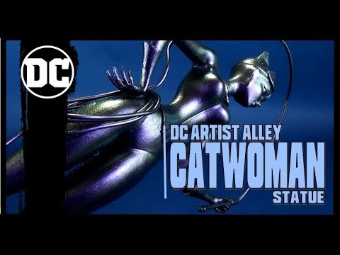 DC Artist Alley Catwoman | DC Collectibles (Sho Murase) Statue (Books A Million Iridescent Excl)