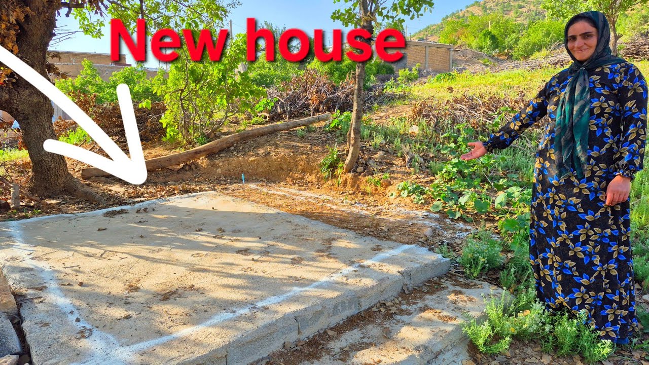 A nomadic mother begins building a shelter after 5 years of homelessness