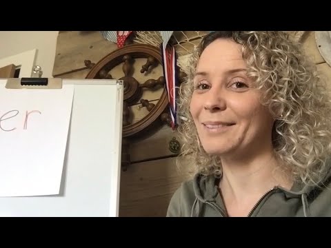 Phase 3 Phonics: the βerβ sound.
