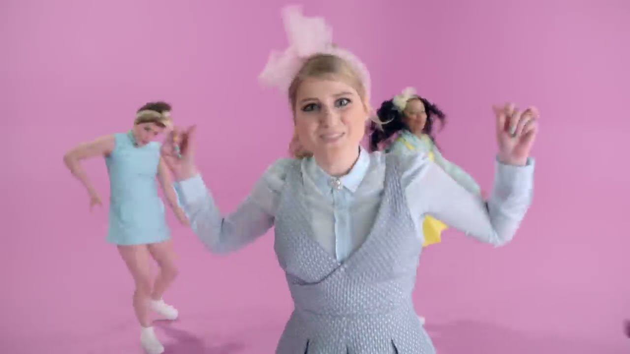 Meghan Trainor - All About That Bass Lyrics And Videos