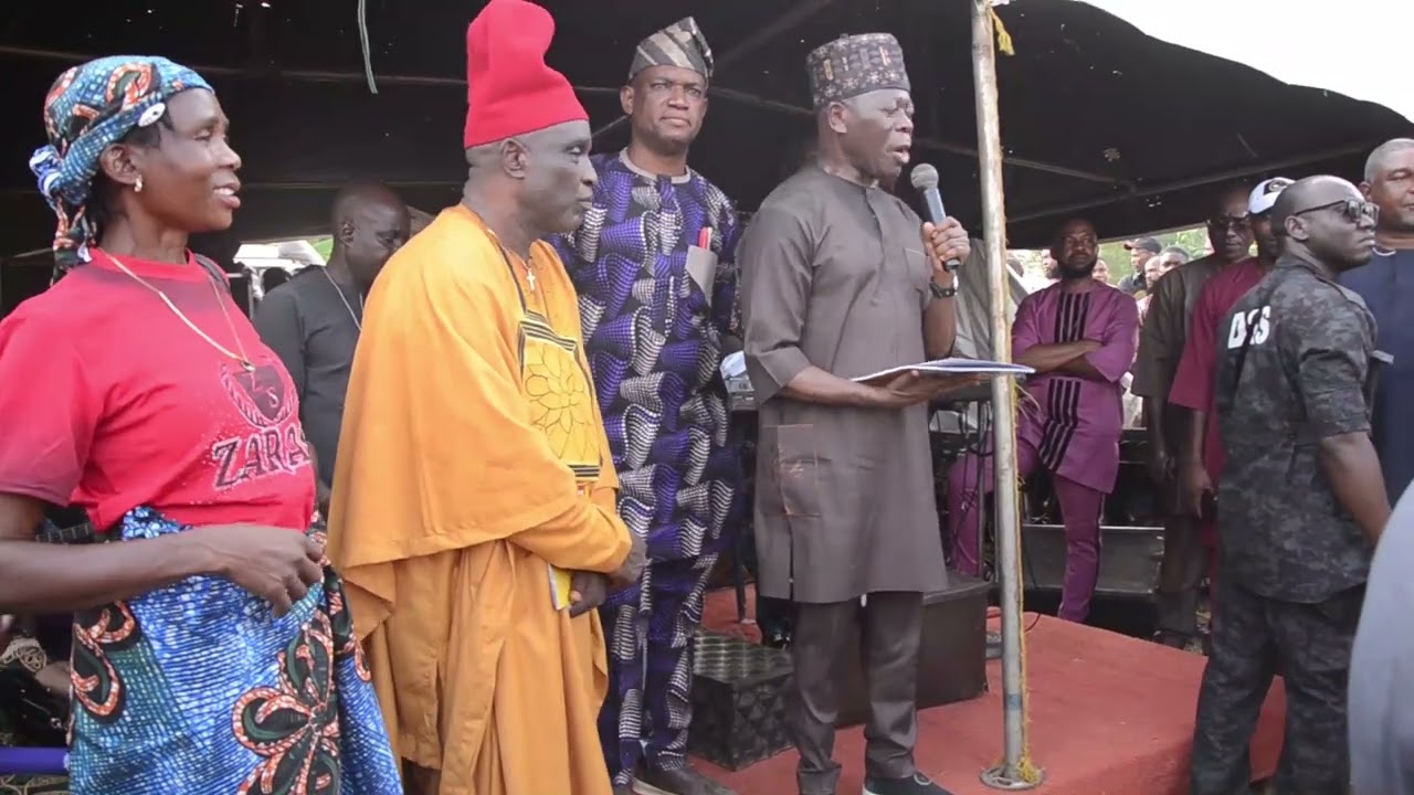 Reception HRH Chief Vincent Agbodekhemhe Otsoi At Is Residence Ogbona Community