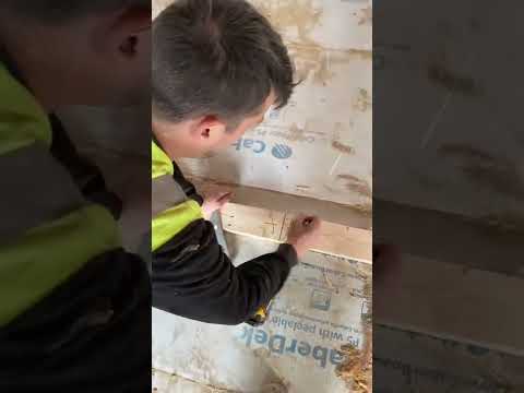 Marking out stud walls for plasterboard/drywall