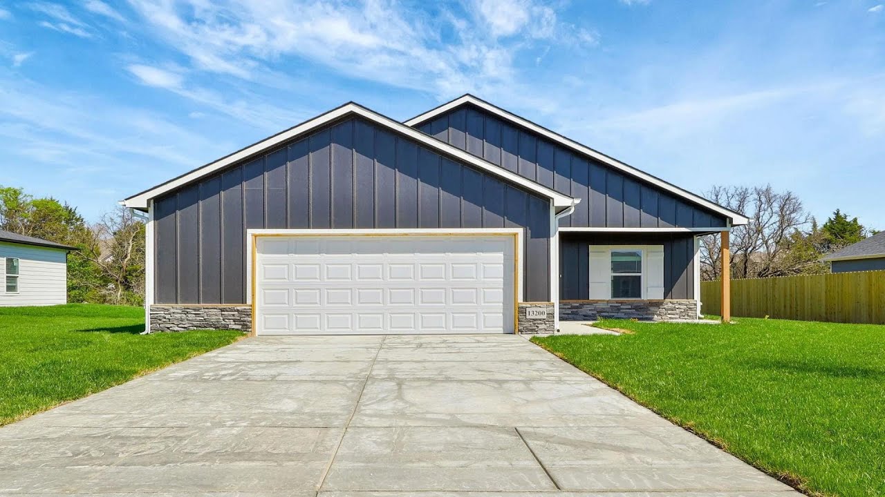 NEW LISTING: 9506 E Hurst St Wichita KS 67210