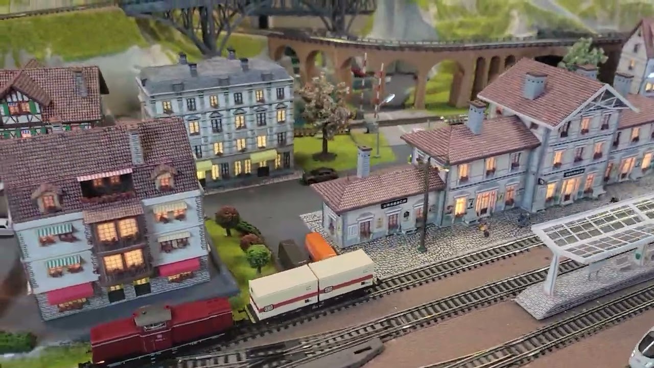 Euro Model Trains - Largest Marklin, Roco, TRIX, PIKO Dealer in NJ/NY
