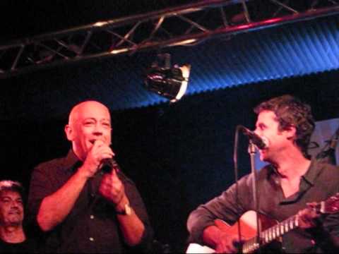 Enrico Ruggeri e Luca Barbarossa- Via Margutta(LIVE)