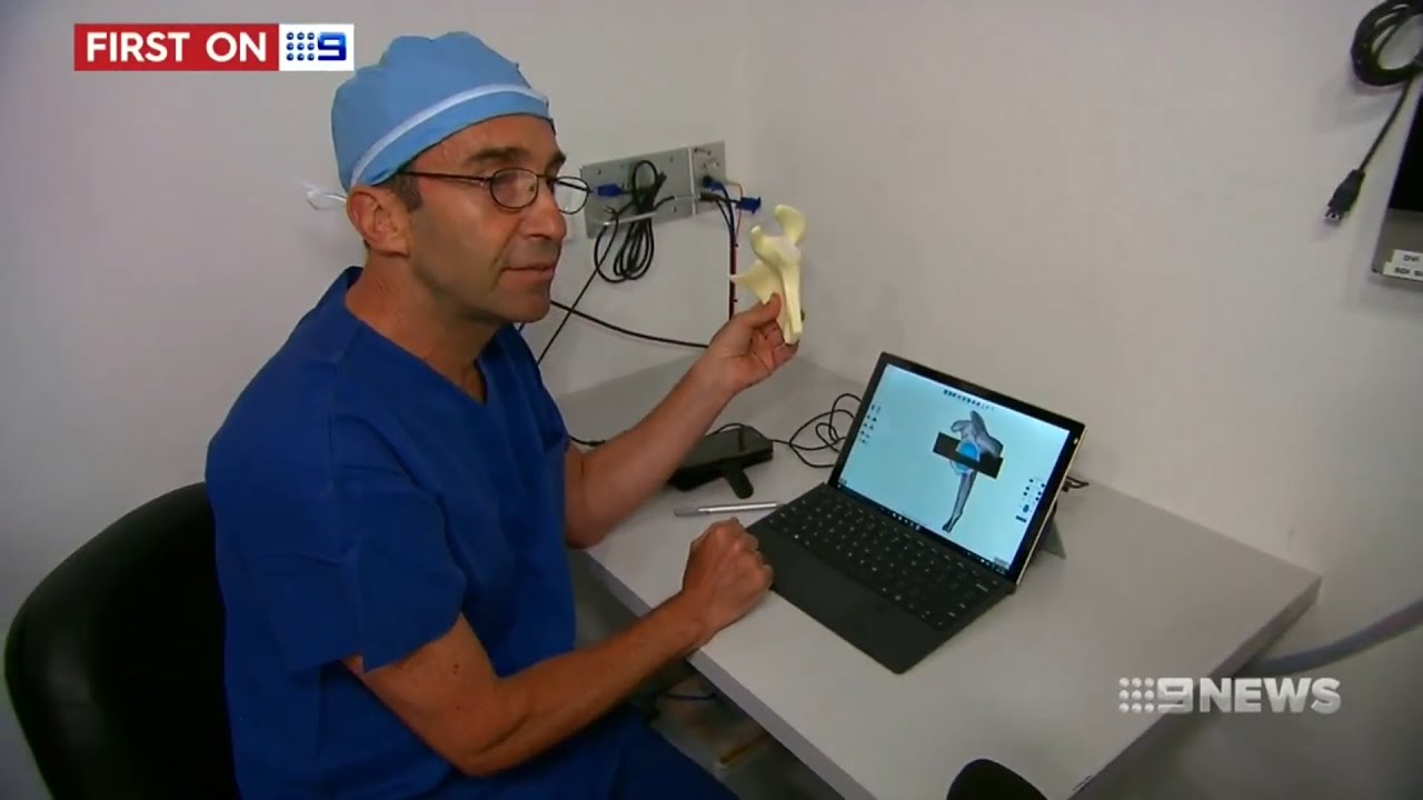 Sydney shoulder surgeon Dr Mark Haber performs Australia-first shoulder surgery