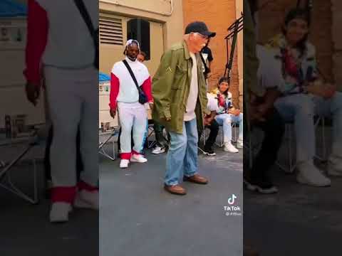 OlD MAN HITS THE RICK AND MORTY DANCEβΌοΈ