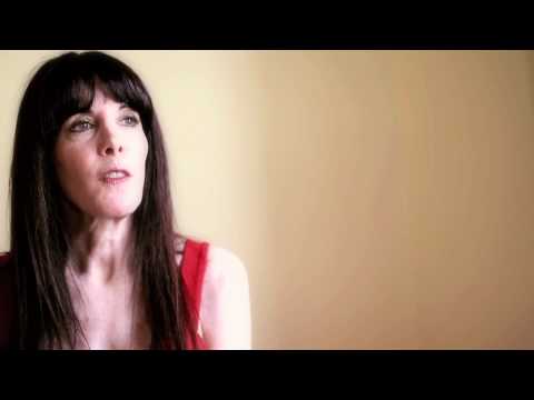 Zoosk Interview: Online Dating Expert Julie Spira
