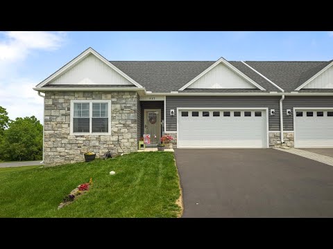 537 Shook Ct E, Greencastle, PA