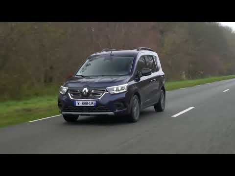 Renault sales fall for fourth straight year