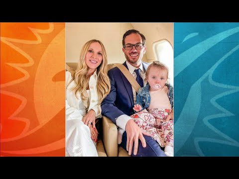New Dolphins coach Mike McDaniel flies to Florida with family