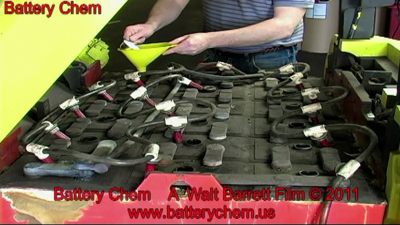 Come ricondizionare le batterie dei carrelli elevatori elettrici RISPARMIA $ 6.000,00 di Walt Bar...
