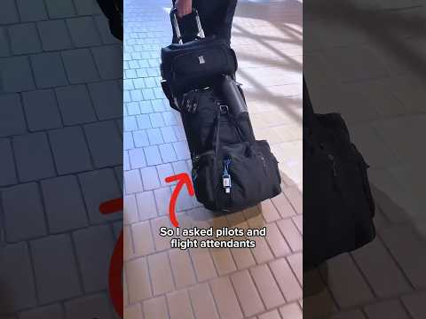 This is the carry-on luggage that flight attendants use ✈️🧳
