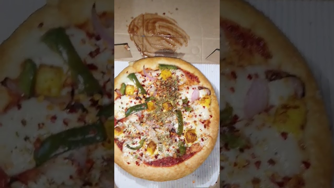 Pizza🍕❤️ #shorts #short #youtubeshorts #food #pizza #pizzalover #streetfood #whatsappstatus