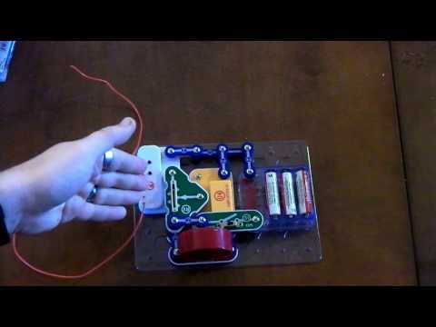 Snap Circuits FM Radio
