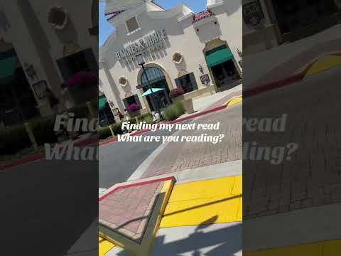 Come with me to the bookstore. New Hunger Games book. #books #youtubeshorts ##shorts