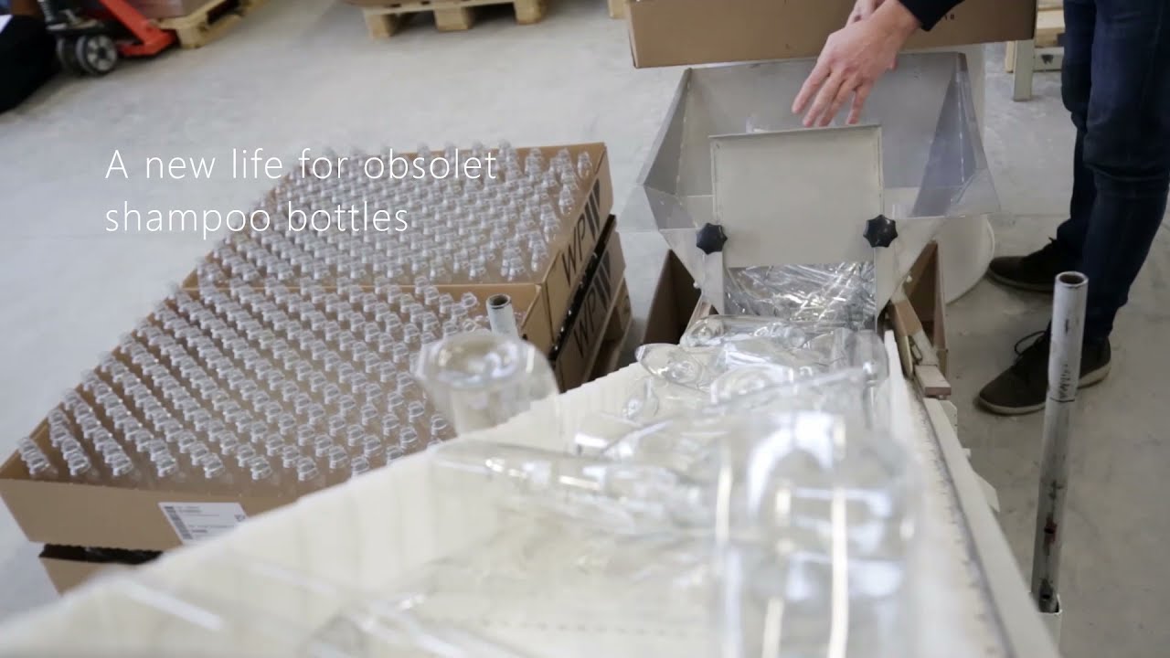 Circular Materials: Reusable shampoo bar container made from recycled shampoo bottles (Making-of)
