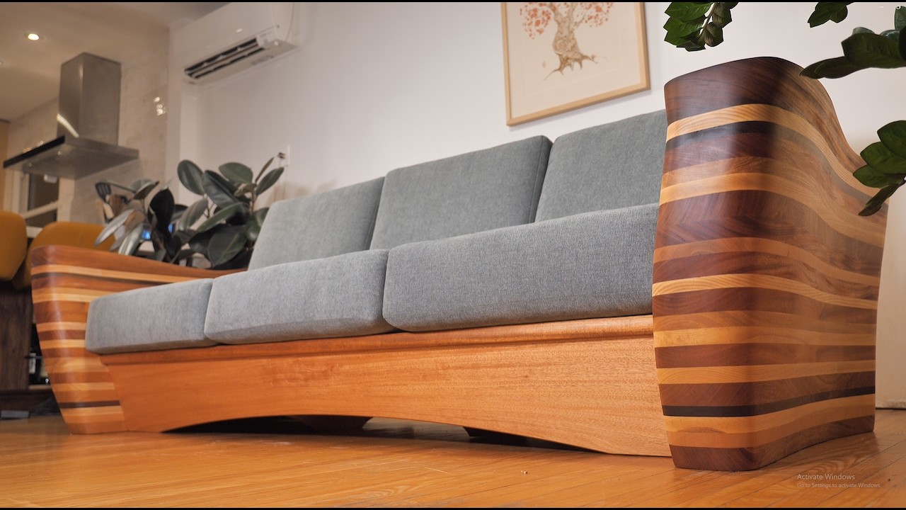 Sculpting a 250lb Curvy Beauty - Making a Couch