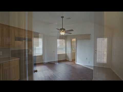 2800 Wakecrest Dr, Fort Worth, TX 76108 v1