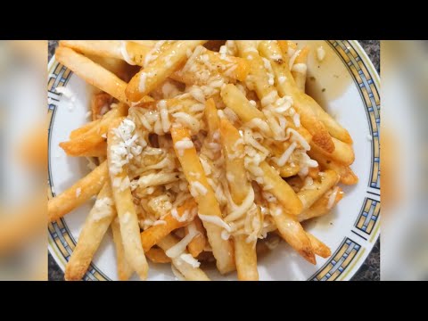 Quick and Easy Poutine| Fries with Gravy & Cheese 🍟🧀