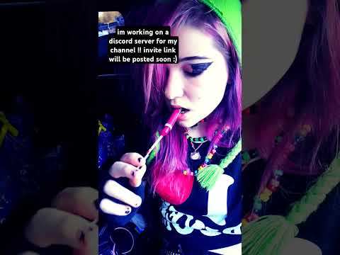 caption #girl #emo #shorts #discord