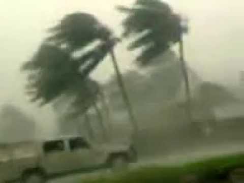 vizak Hudhud cyclone faced by APSPDCL employees