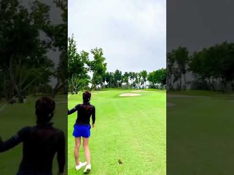 Hot women | Golf swing slow motion | Golf swing basics | Hot ladies #golf #shorts #golfgirl