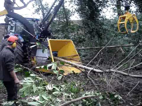 Schliesing 550ZX Forestry Wood Chipper with Mowi 300 Crane Woodpecker Environmental Ltd