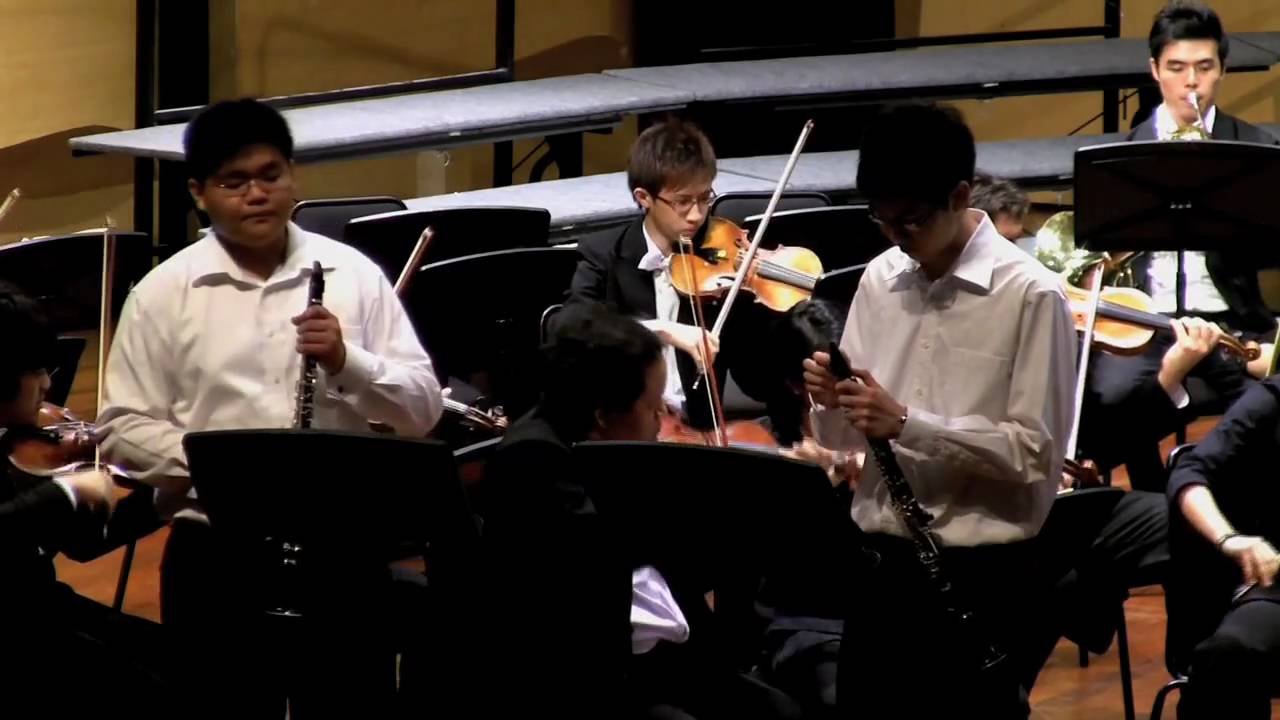 Franz Krommer Concerto for Two Clarinets - Ivan Ng & Jeremy Chua • Volker Hartung, conductor
