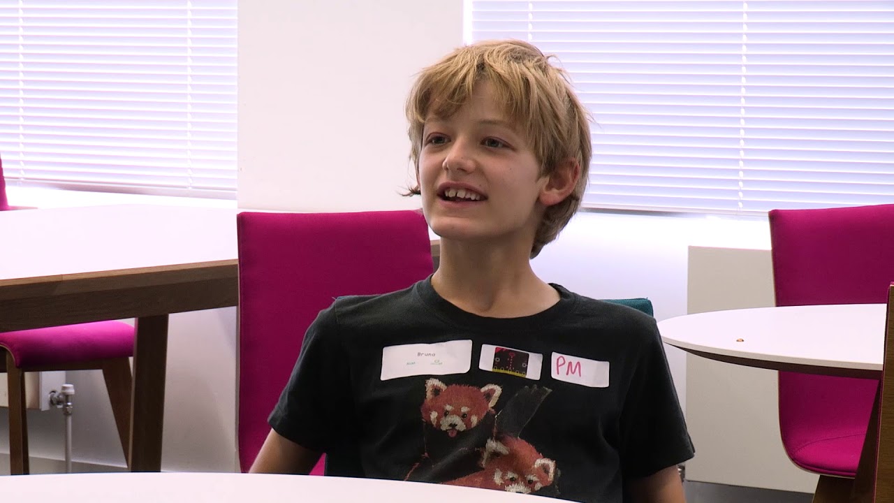 Teaching kids to code with the Micro:bit Foundation