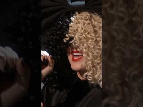 Check out @sia’s unforgettable rendition of “Unstoppable” from the 2025 Breakthrough Prize