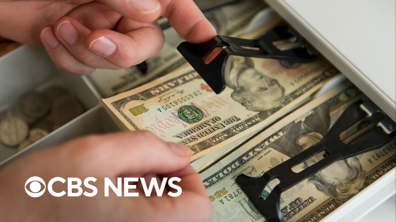 Recession fears dampened by strong consumer spending