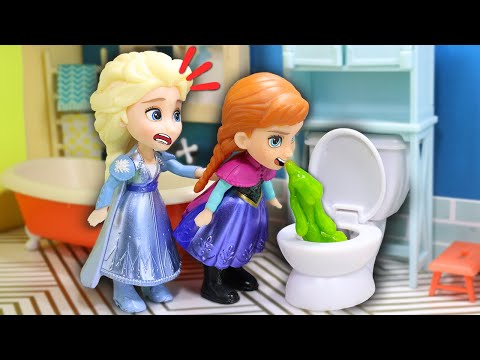 Elsa and Anna Toddlers Get Well Routine | Frozen Dolls