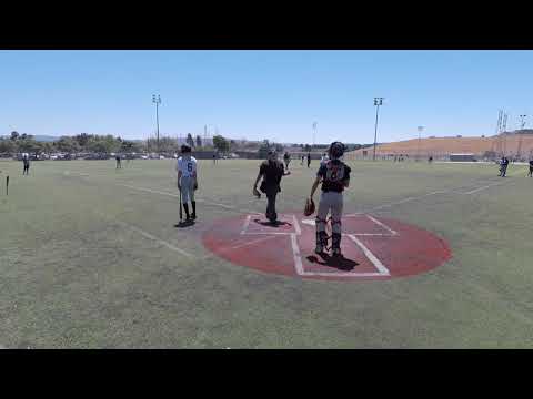 GOPR0041 1 Dub Dynasty 14u Bottom 4 Nic pitching