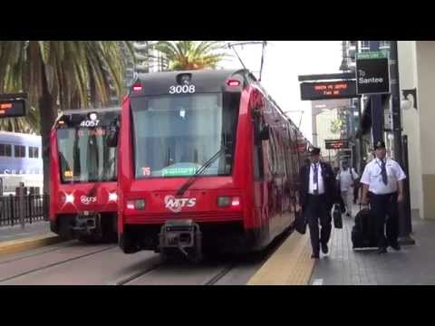 San Diego MTS - Siemens S70 #3004 arriving into Santa Fe Depot