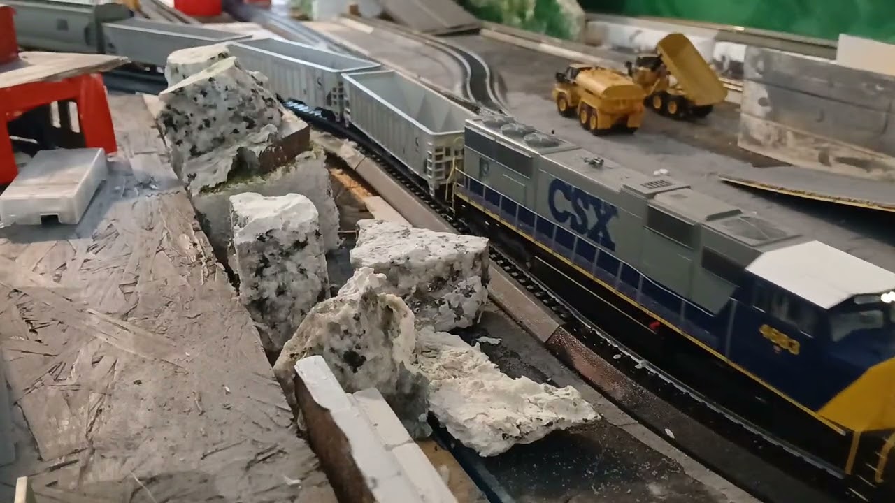 NC33 INBOUND CSX 4683