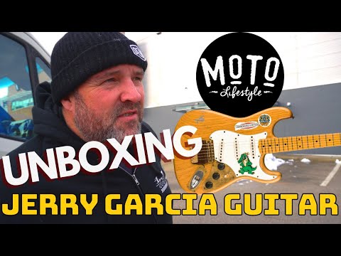 Picking up a Jerry Garcia Alligator Stratocaster