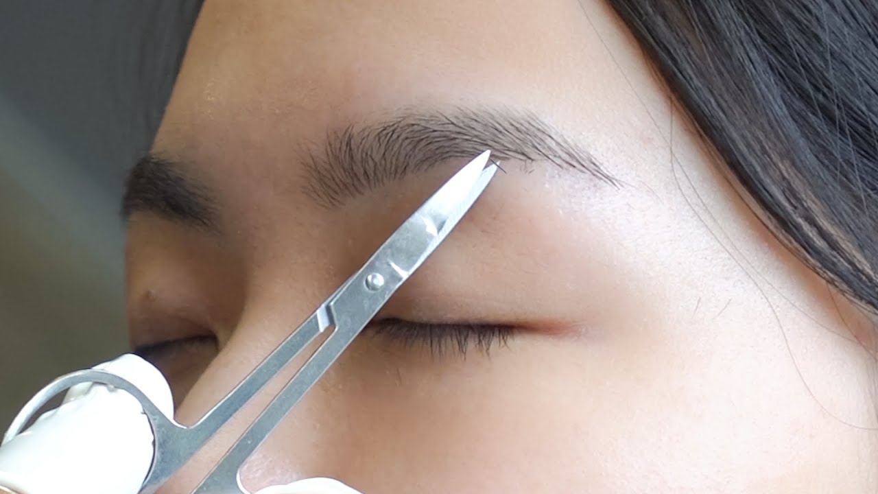 ASMR Eyebrow Trimming with Scissors