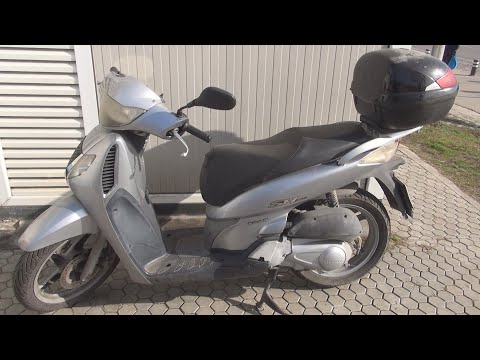 Honda SH150i Exterior and Interior