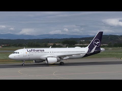 Lufthansa Airbus A320 landing at Graz Airport | D-AIZP