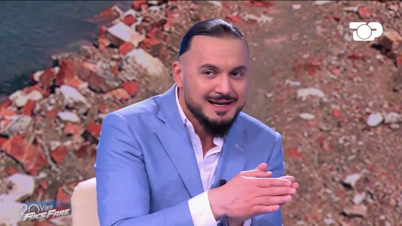 Fiks Fare, Kune-Vain, kanali që furnizon me ujë lagunën mbushet natën ... Fiks Fare, Kune-Vain, kanali që furnizon me ujë lagunën mbushet natën ...