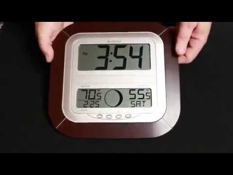 WS-8418U-IT Atomic Digital Wall Clock
